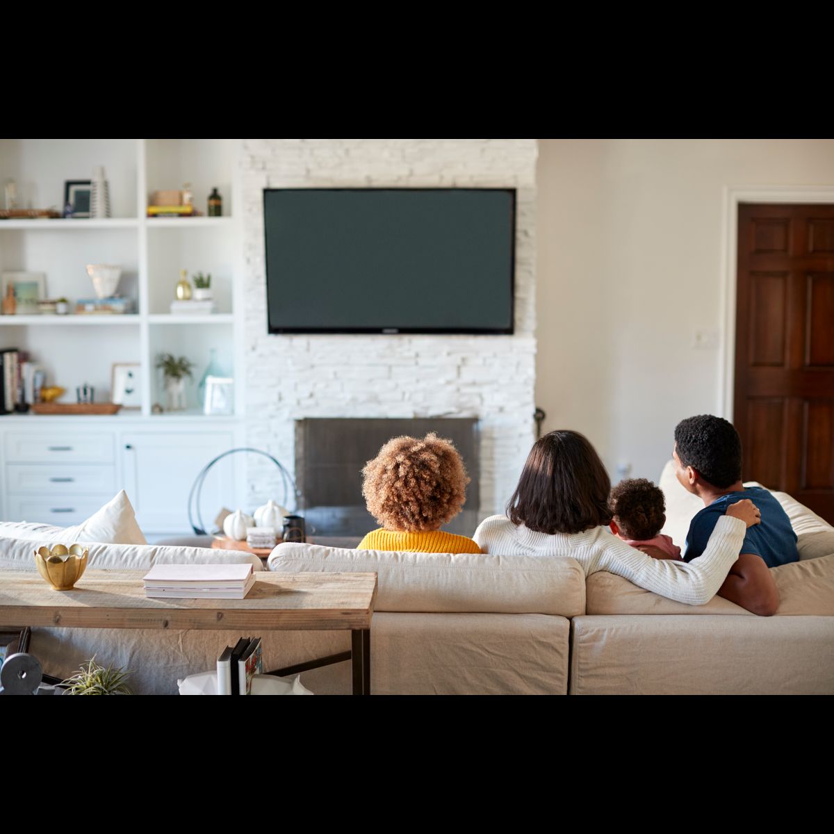 Craft a high-tech, elegant entertainment space at home